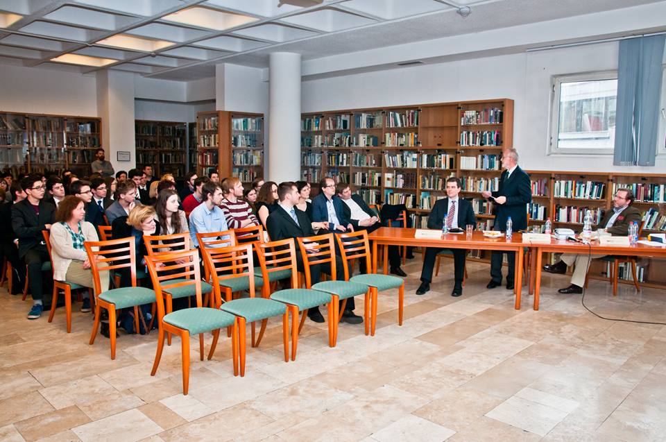 Dunaújvárosi Széchenyi István Gimnázium » OKPV